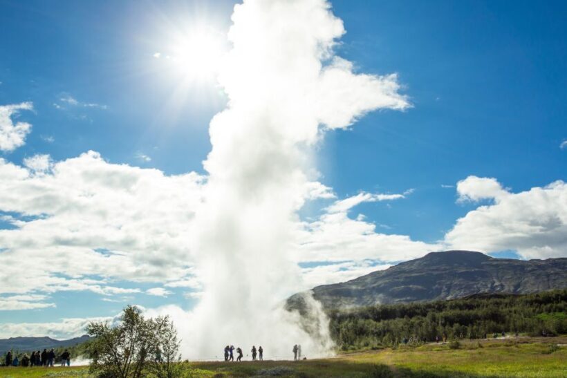 Reykjavik: Golden Circle Day Tour with optional Blue Lagoon - FAQs