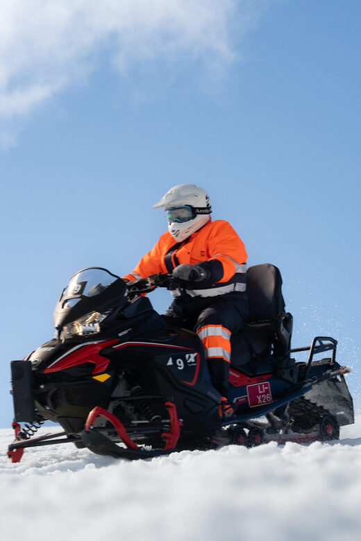 Reykjavik: Golden Circle Super Jeep Tour with Snowmobiling - FAQ