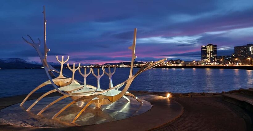 Reykjavik Hidden gems - Private - Half Day tour - with local - Exploring Rauðhólar and Leitarhraun Lava Fields