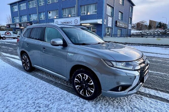 Reykjavik Iceland : Private transfer From / To KEF airport - The Value Proposition