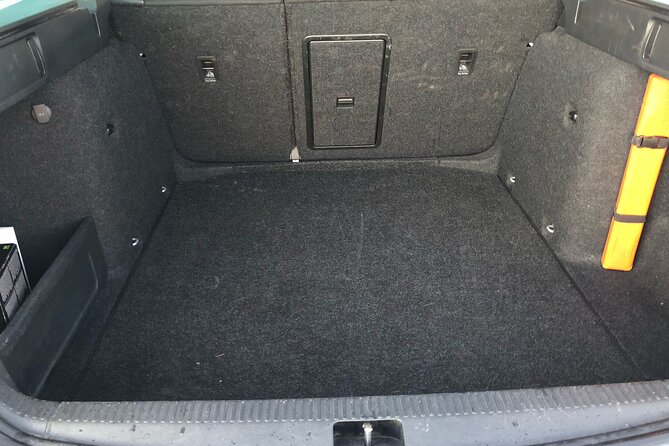 Reykjavik Iceland: Private Transfer To/From Keflavik Airport - Consistently Praised for Punctuality and Reliability