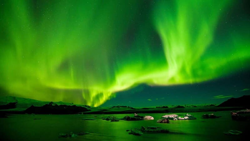 Reykjavik: Northern Lights Adventure Tour with Hot Chocolate - What to Expect on the Tour
