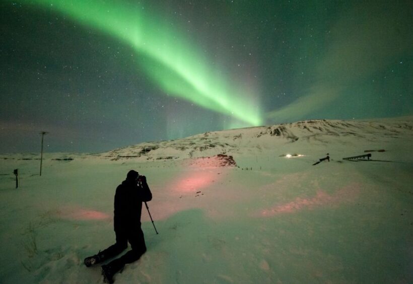 Reykjavik: Northern Lights Group Tour with Photos - What to Expect from the Northern Lights Group Tour