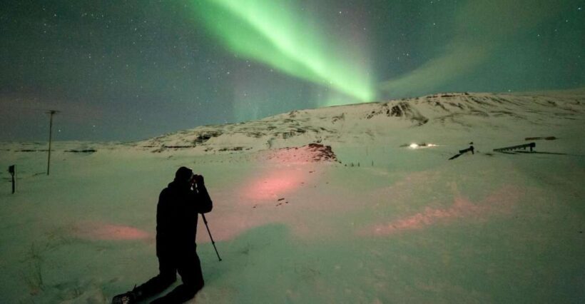 Reykjavik: Northern Lights Group Tour with Photos - Practical Tips for Booking and Preparing