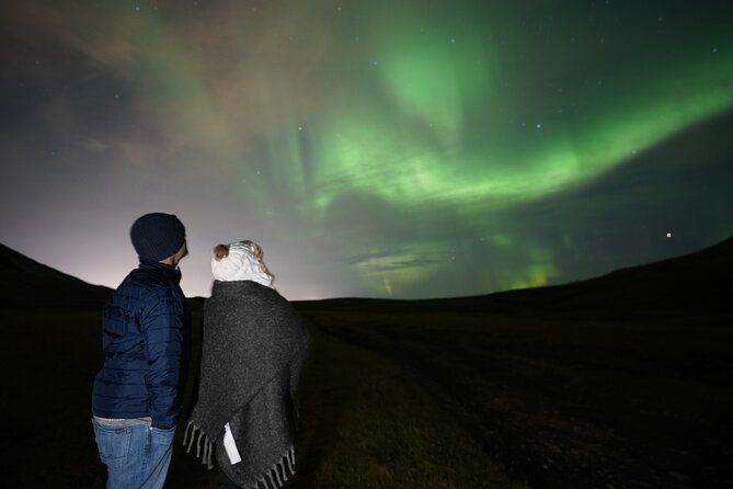 Reykjavik: Northern Lights Tour - Pro Aurora Photos - Small Group - Activities and Experiences