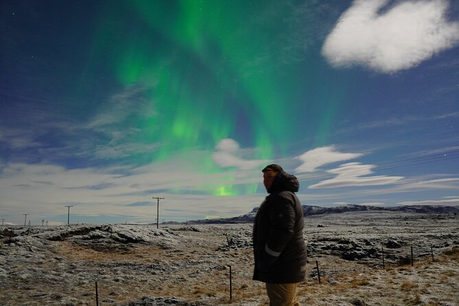 Reykjavik: Northern Lights Tour - Pro Aurora Photos - Small Group - Cultural Immersion and Insights