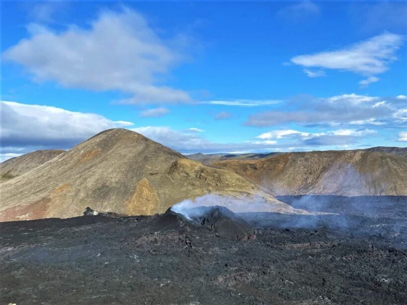 Reykjavík: Volcano Eruption Site and Reykjanes Hiking Tour - Key Points