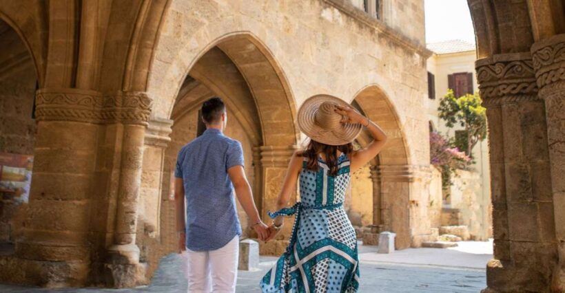 Rhodes: Guided Rhodes City By Night with Live Music & Dinner - Who Will Love This Experience