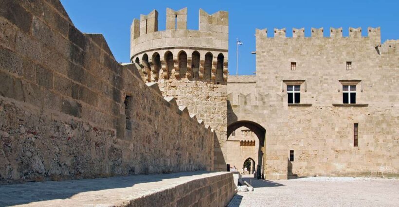 Rhodes: Palace of Grand Master Ticket & Rhodes SG audio tour - An In-Depth Look at the Experience