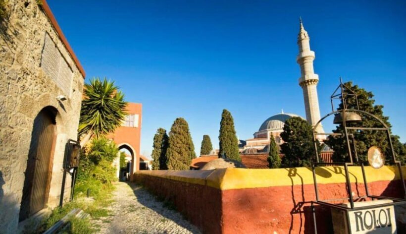 Rhodes: Private Medieval City Treasure Hunt with Food Stops - An In-Depth Look at the Experience