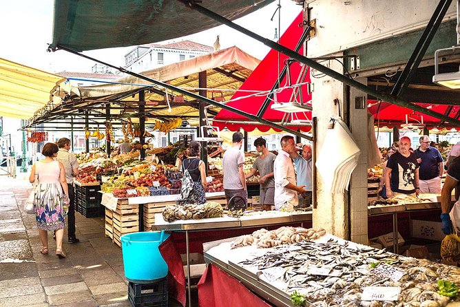 Rialto Farmers Market Food Tour in Venice With Wine Tasting & Guided Sightseeing - What to Expect