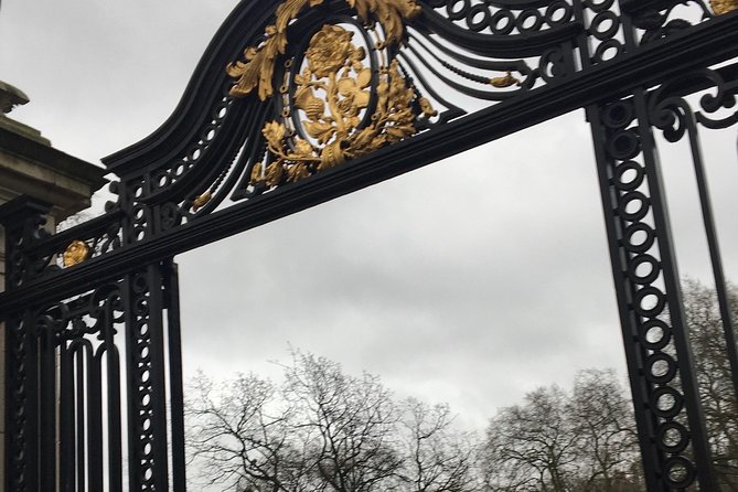 Rich People Behaving Badly - Scandalous Affairs and Scandalous Behavior