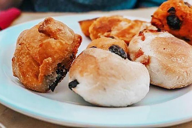 Rich Tasting of Salento Wines - Charming Setting at La Bottega Del Nonno