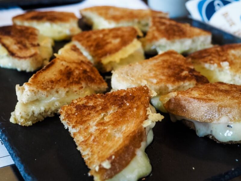 Richmond: Scotts Addition Neighborhood Tour with Tastings - Analyzing the Value and Suitability