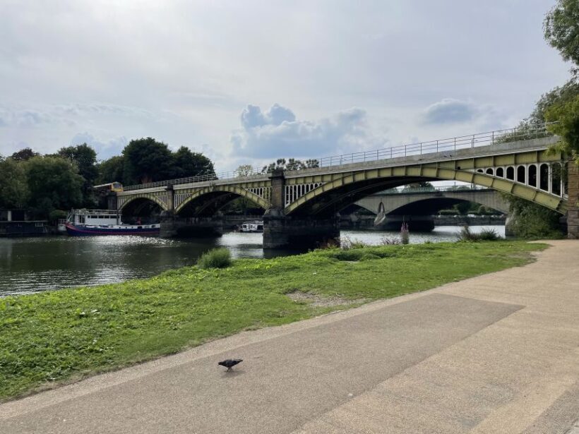 Richmond: Ted Lasso Guided Walking Tour - In The Sum Up