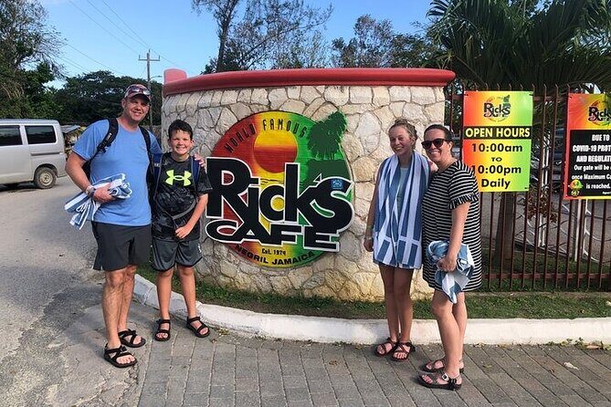 Ricks Café and 7 mile Beach tour from Montego Bay - Key Points
