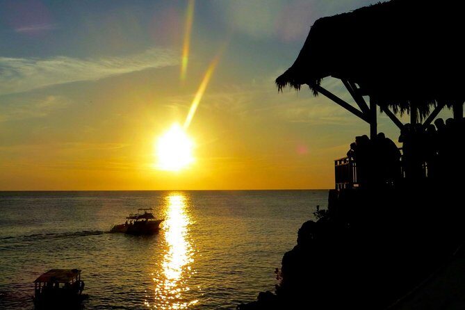 Rick's Café and Seven Mile Beach Private Tour - FAQ