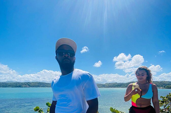 Ricks Cafe, Seven Mile Beach, Shopping - The Sum Up