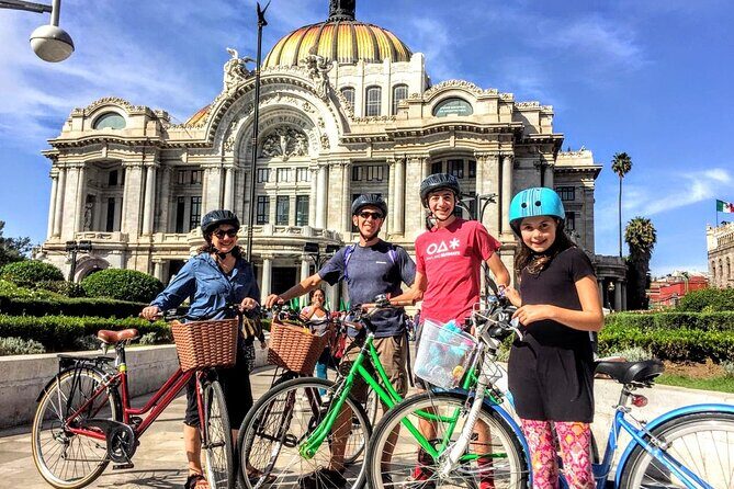 Ride Mexico City Historic Center, highlights w/ taco stop - An In-Depth Look at the Tour Itinerary