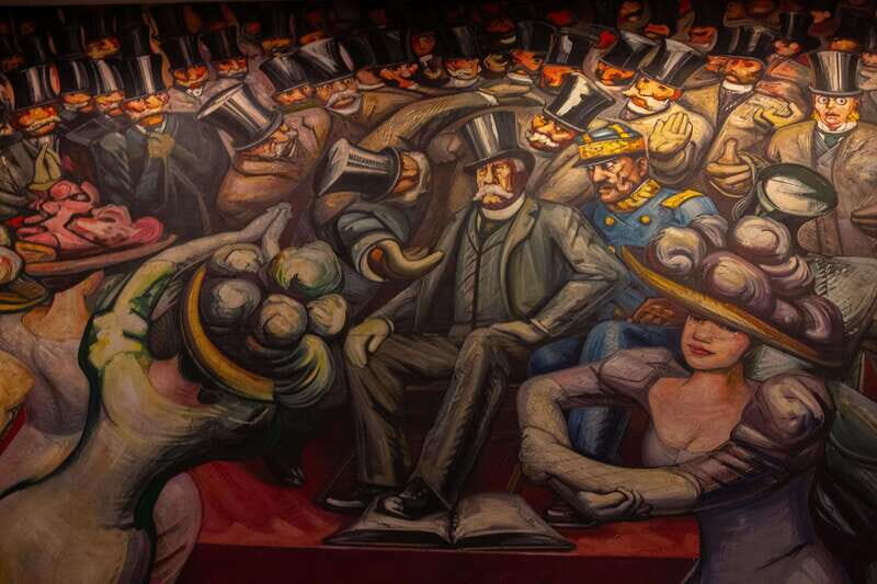 Riding Bikes in Reforma & Chapultepec - Inside Chapultepec Castle Museum