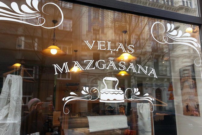 Riga Art Nouveau Walking Tour - Accessibility and Meeting Information