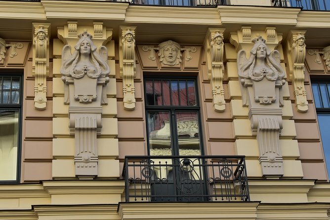 Riga Art Nouveau Walking Tour - Tips for a Successful Tour