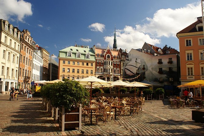 Riga Old Town Walking Tour Review - Exploring Rigas Medieval and Jugendstil Landmarks
