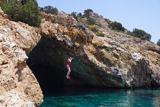 Rina Cave Sea Kayak Tour With Snorkeling and Picnic - Exploring the Rina Cave