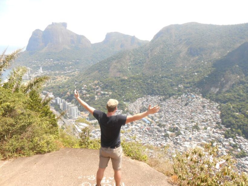 Rio de Janeiro: Dois Irmaos Hike & Favela Tour - Who Is This Tour Best For?