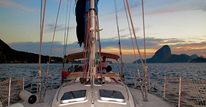 Rio de Janeiro: Guanabara Bay Sunset Sailing Tour & Drinks - The Sum Up: Who Should Consider This Tour?