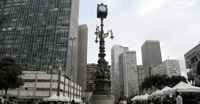 Rio de Janeiro : Highlights Walking Tour With A Guide - Why Choose a Walking Tour in Rio?