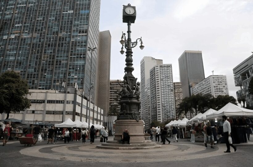 Rio de Janeiro : Highlights Walking Tour With A Guide - Walking and Transport: Practical Considerations