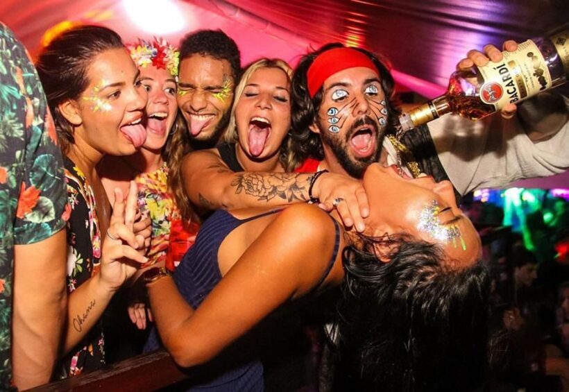 Rio de Janeiro: Late Night Boat Party with DJ and Dancing - Practical Details and Tips