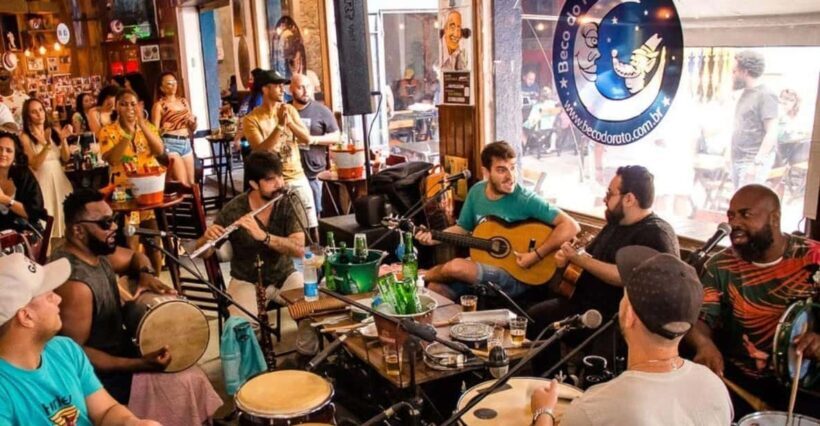 Rio de Janeiro: Samba Night Private Tour with locals in Lapa - A Closer Look at the Experience