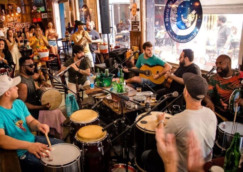 Rio de Janeiro: Samba Night Private Tour with locals in Lapa - FAQs