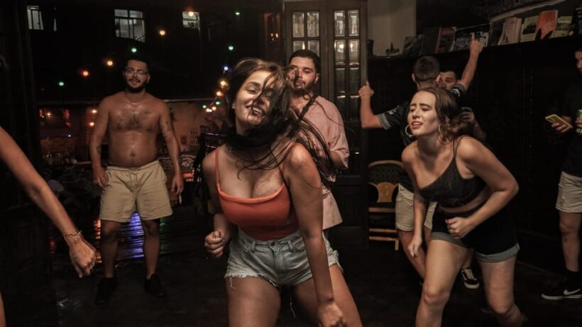 Rio Experience: Caipirinha Workshop (2 Caipis) + Funk Class - The Sum Up