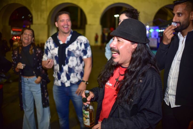 Rio: Lapa Pub Crawl with Live Samba and Shots - Who Is This Tour Best For?