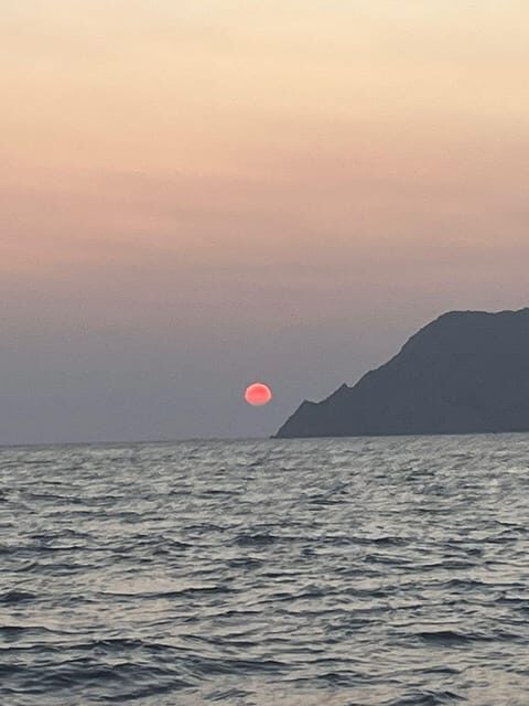 Riomaggiore: Cinque Terre Sunset Tour with Wine & Focaccia - Practical Considerations