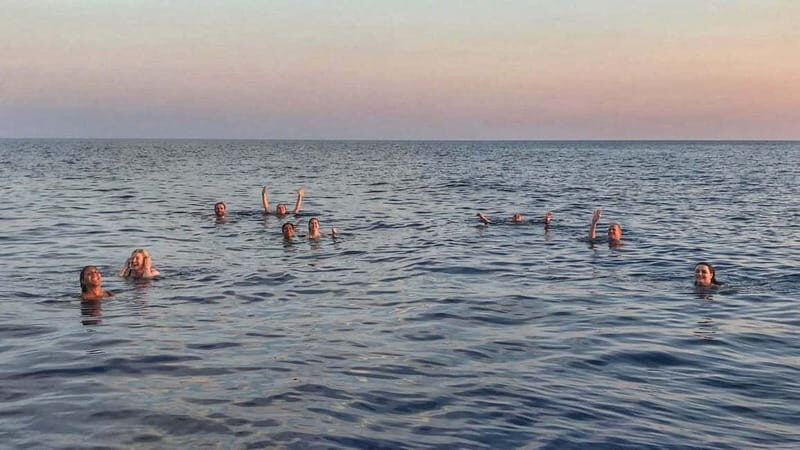 Riomaggiore: Cinque Terre Sunset Tour with Wine & Focaccia - The Sum Up