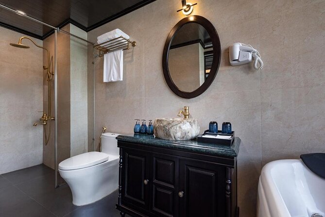 RITA Cruise 5* Lan H-Cat Ba 3 days 2 nights with 2 ways transfer - Guide Quality and Local Knowledge