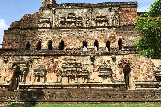 Ritigala, Kala Wewa and Namal Uyana from Dambulla - Possible Drawbacks to Consider