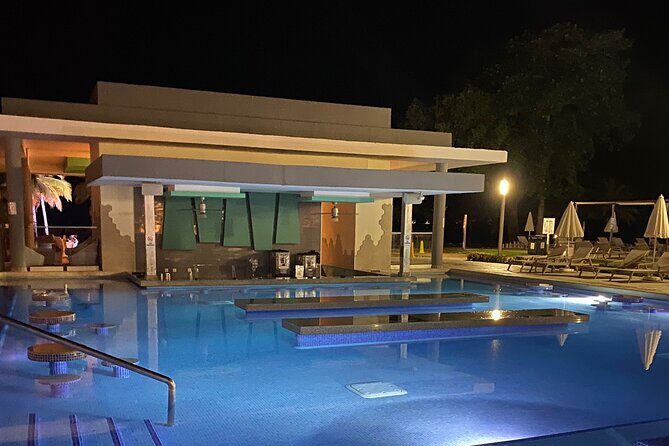 Riu Negril / Riu Palace Tropical Bay Private Airport Transfer - How the Booking Works and What’s Included