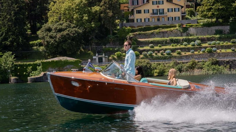 Riva boat One Hour tour Borromean Islands - A Detailed Look at the Borromean Islands Tour