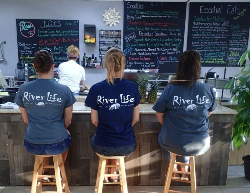 River Cruise with Manatee Viewing - The Guide and Group Dynamic