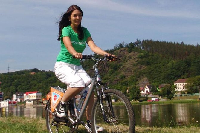 River & Park Bike Tour to Troja Chateau (Private Small Groups) - Accessibility and Requirements
