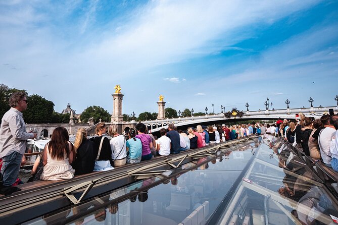 River Seine Sightseeing Boat Tour with Audio Guide - What Travelers Say