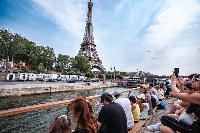River Seine Sightseeing Boat Tour with Audio Guide - Practical Tips for Travelers