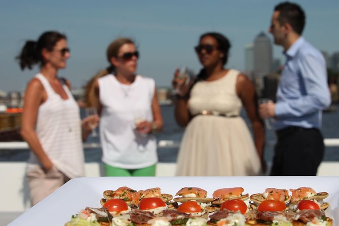 River Thames Evening Cruise With Sparkling Wine and Canapés - Delicious Canapés and Refreshing Beverages