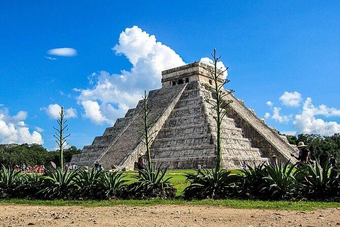 Riviera Maya: Chichen Itza Tour with Cenote - The Travel Experience