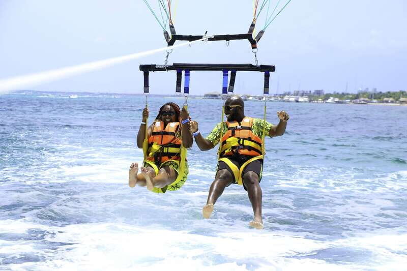 Riviera Maya: Parasailing Tour with Beach Club Access - Practical Tips for Travelers